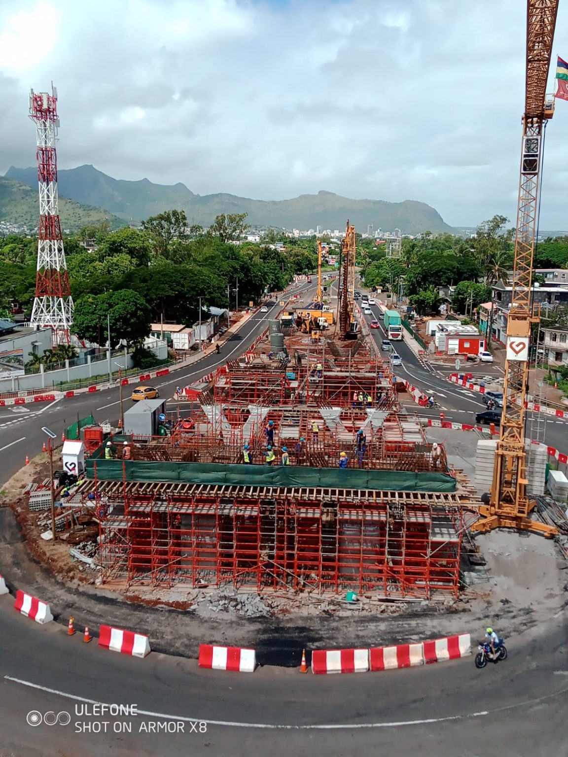 Construction of a Fly-Over on Motorway M2 at Terre Rouge Roundabout ...